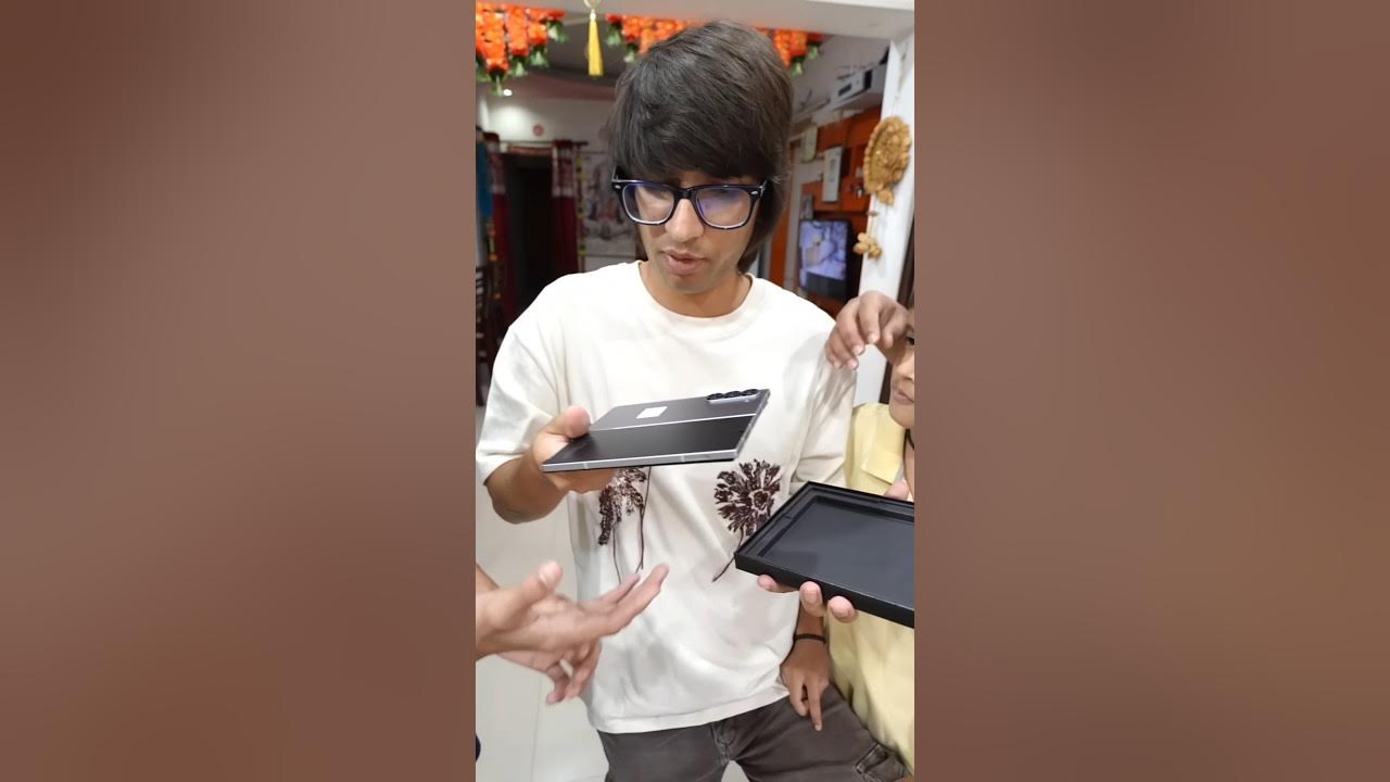 Piyush phone lekar chala Gaya 🤣😮 || Sourav Joshi vlogs || #shorts #funny #souravjoshivlogs #vlog ...