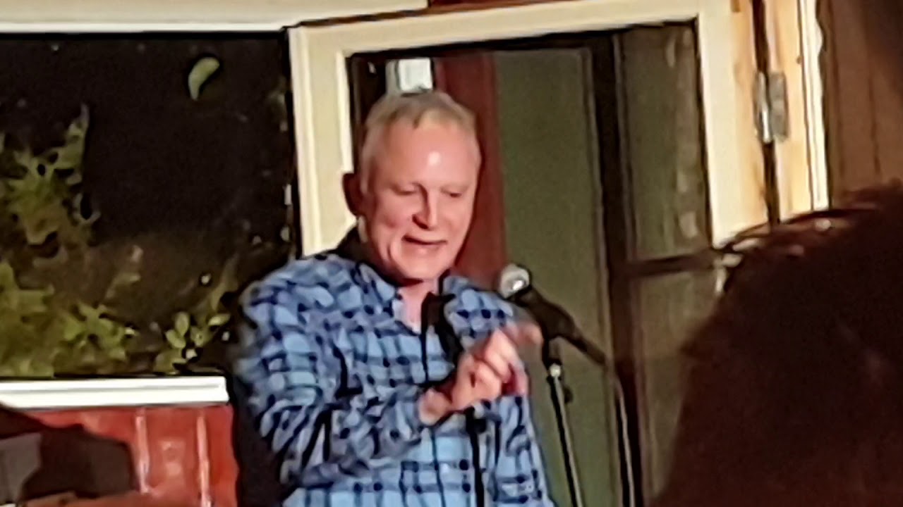 Norwegian comic Jon Schau - YouTube