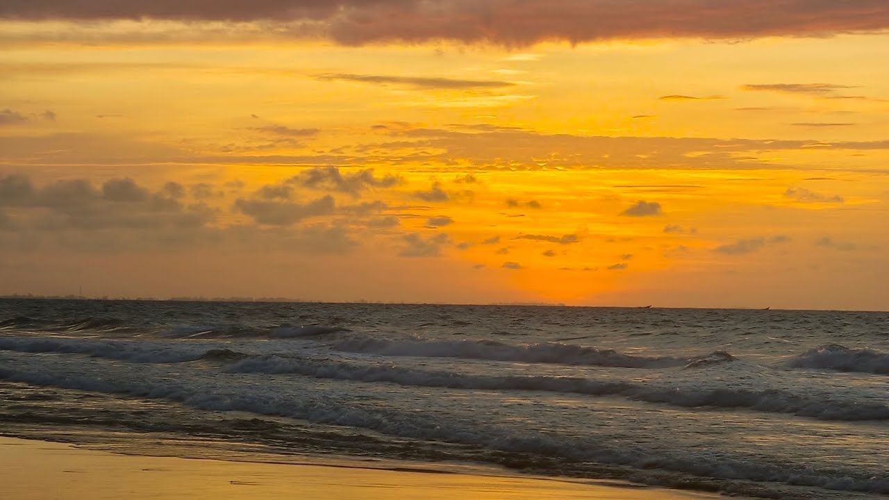 MAGNIFICENT SUNSET VIEW AT PANTAI KENANGAN BONGAWAN. - YouTube