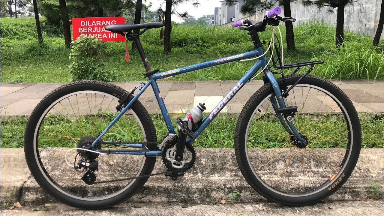 SEPEDA COMMUTER BIKE FEDERAL CHALLENGER - YouTube