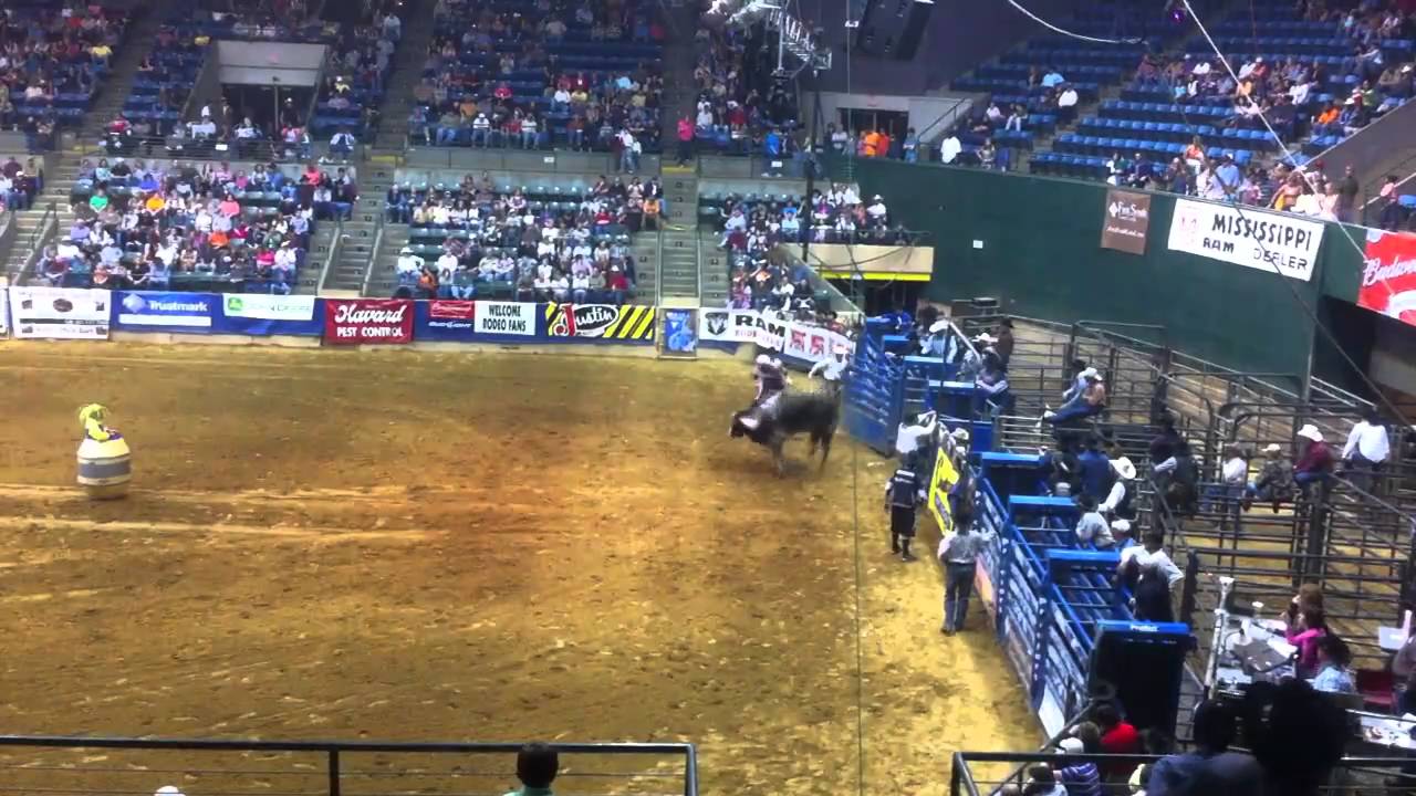 Dixie National Rodeo 2011 - YouTube