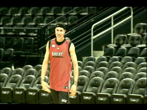 Tyler Baird NBA Sports Package Mike Bibby - YouTube