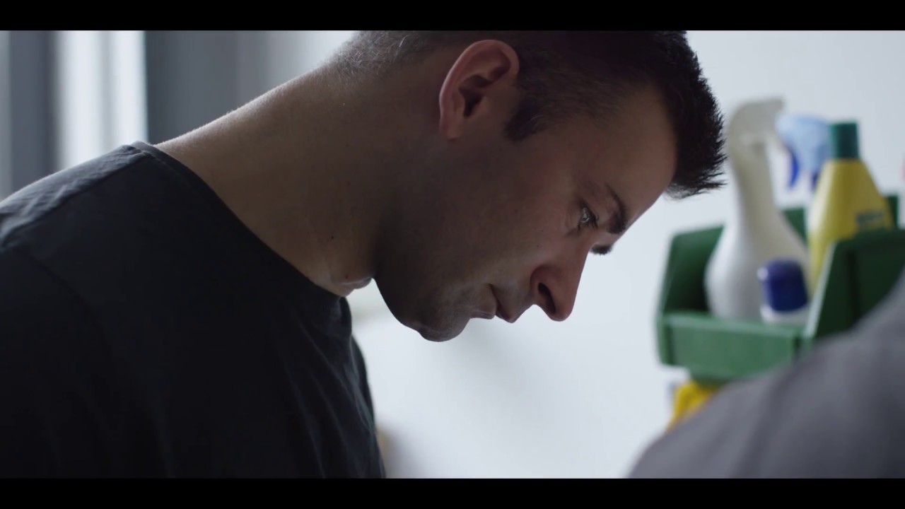 LAT Servicetechniker Dennis - YouTube