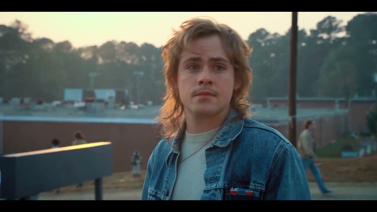 stranger things belly entry scene - YouTube