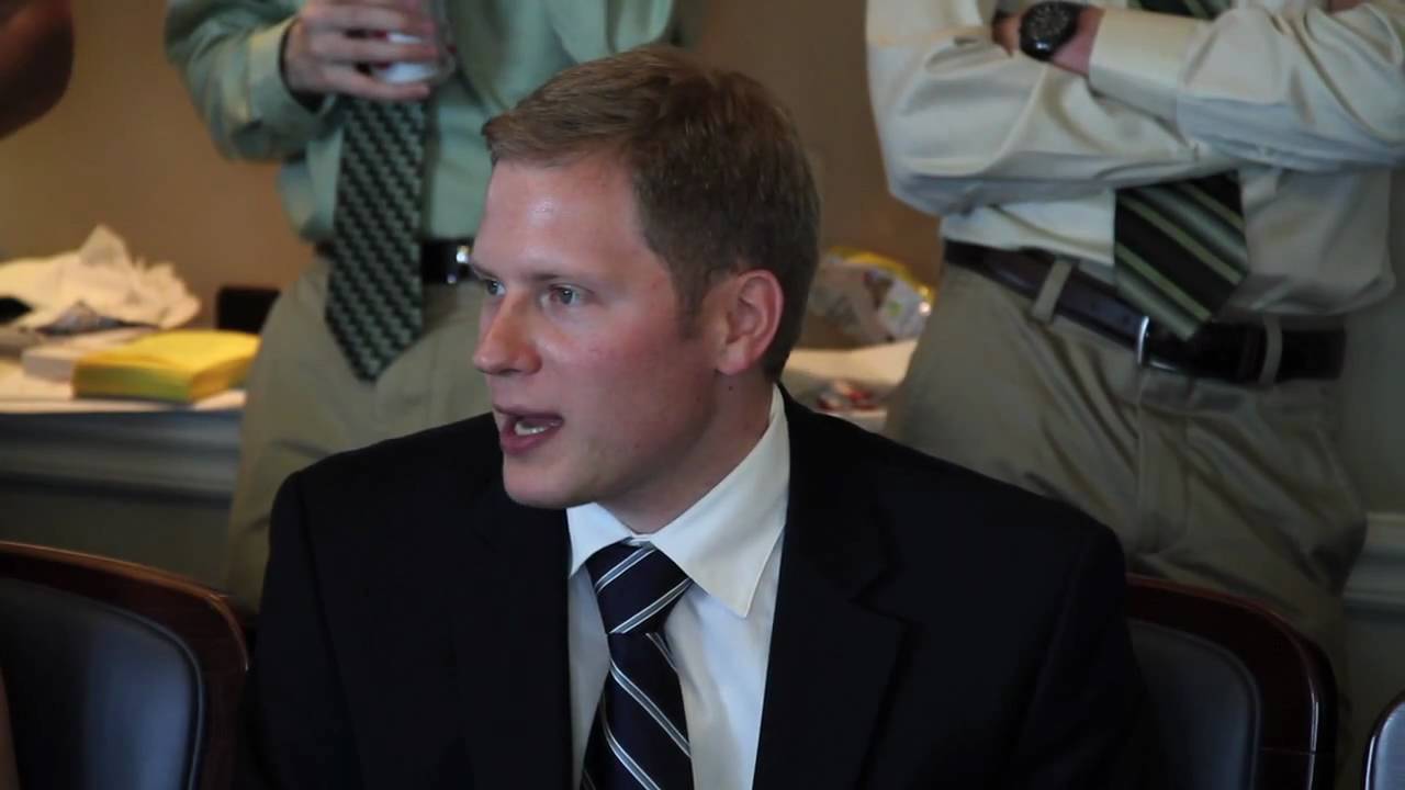 AIM: Bloggers Briefing with Karen Harned and James Sherk - YouTube