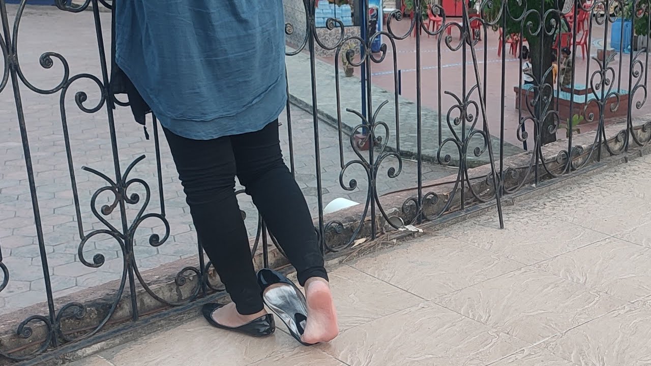 Candid Flats Shoeplay Standing Shoeplay Full Video Available Youtube