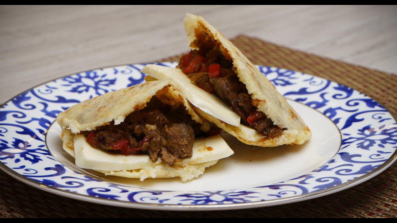 Arepas de Chicharron rellenas con hígado de pollo - YouTube