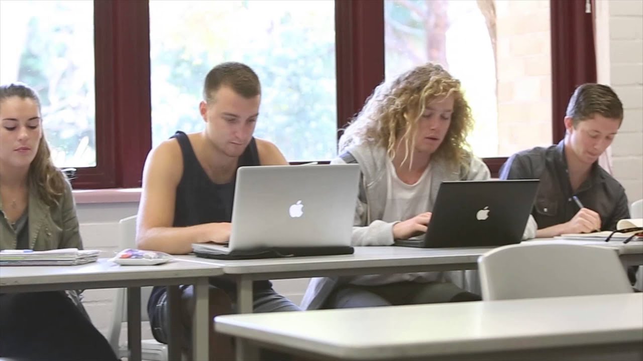 Graduate Business Research Testimonial - Stephanie Perkiss - YouTube