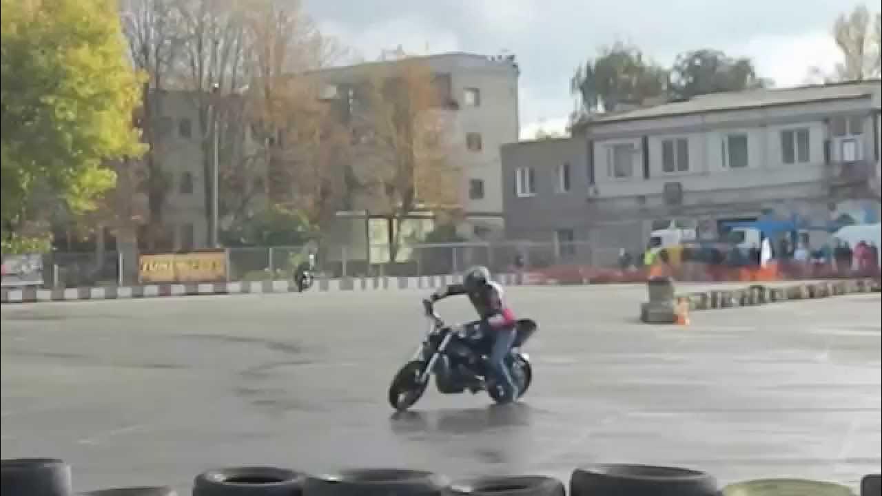 Дрифтинг в Харькове - YouTube