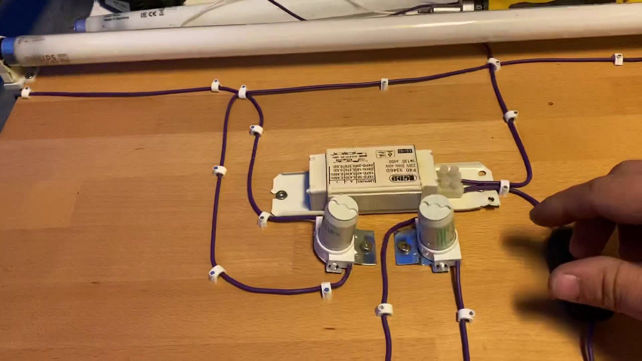 Fluorescent Tubes Burnout 18W PolyLux/Philips #2 - YouTube