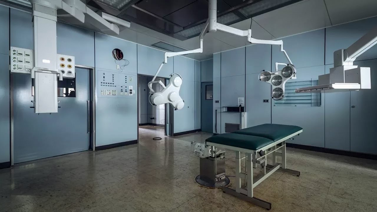 Inside of an abandoned Hospital - YouTube