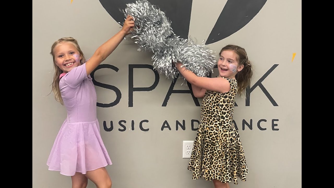 Shake It Off (Taylor Tuesdays Week 6) - YouTube