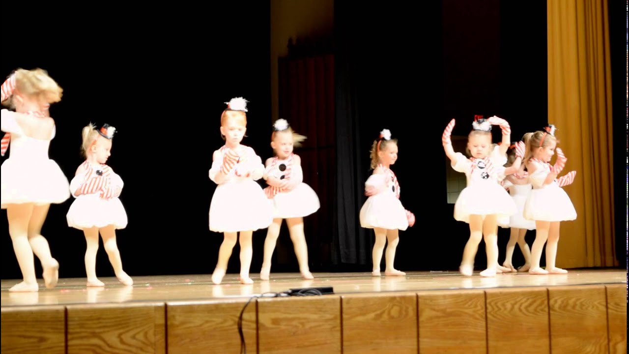 Kaylee Dance Recital Do you want to build a snowman? - YouTube