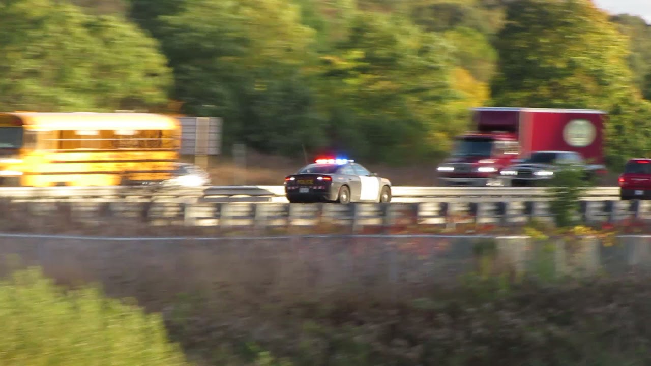 OPP responding on 403 by Cootes Paradise - YouTube