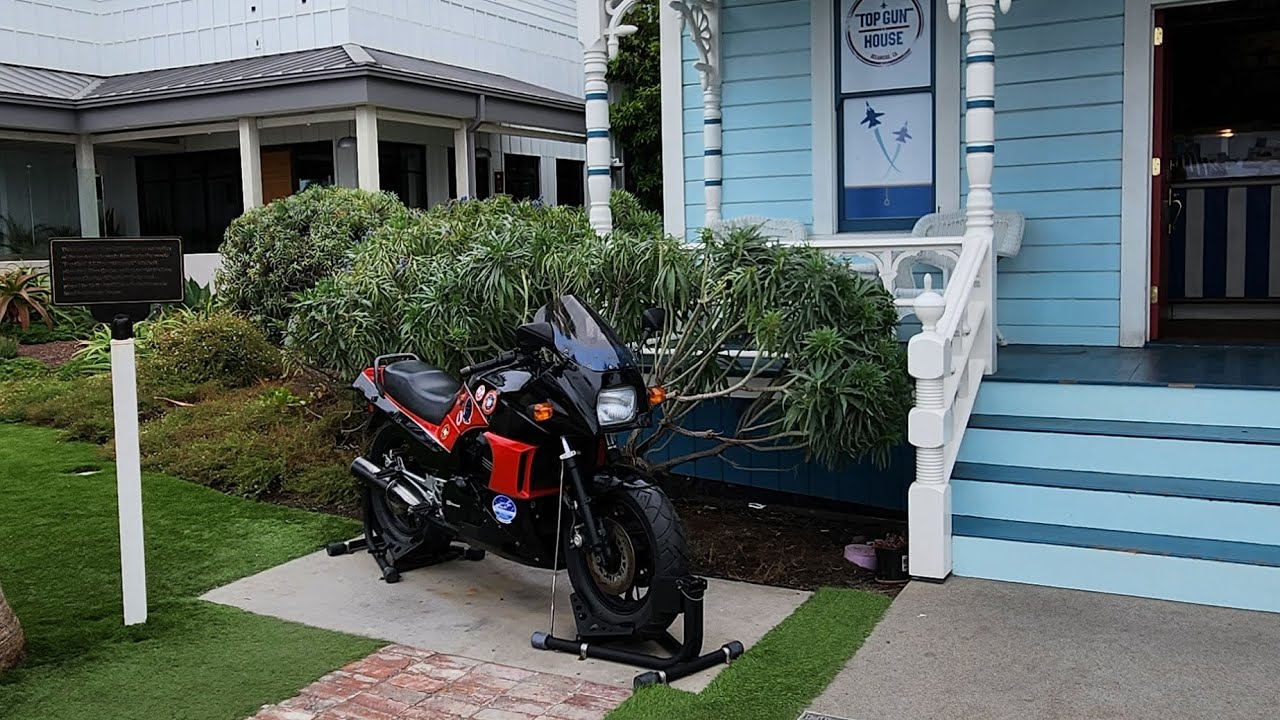 Hayabusa run to Charlie Blackwood's home.. aka The Top Gun House ...