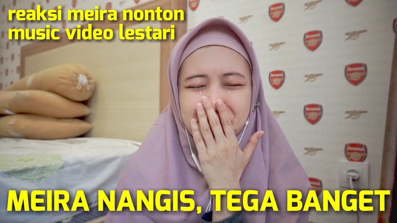 REAKSI MEIRA PERTAMA LIHAT MUSIC VIDEO IXORA - LESTARI - YouTube