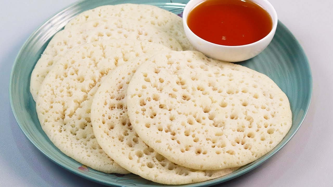 Moroccan pancake | Moroccan Baghrir | Moroccan spongy semolina pancakes ...