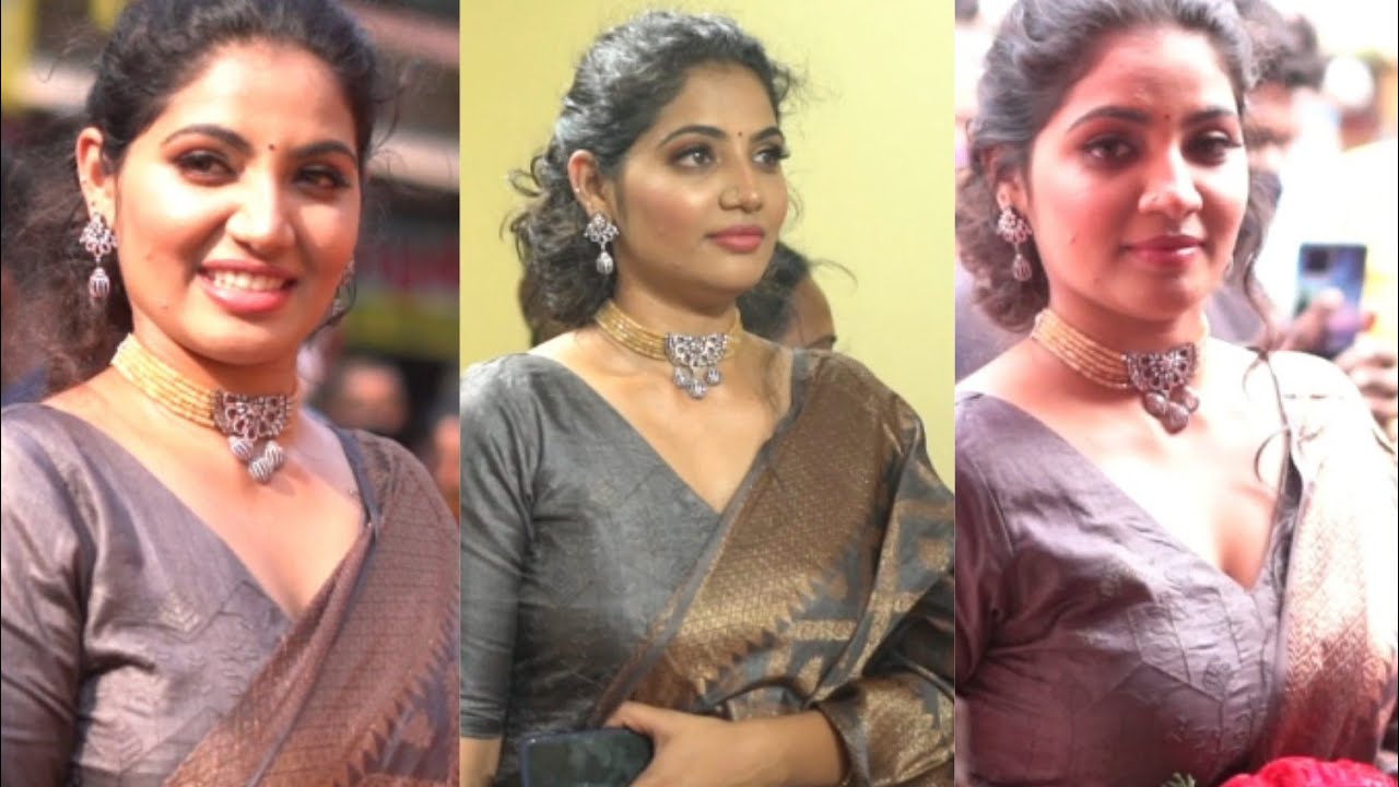 കിടിലൻ ലുക്കിൽ അൻഷിത | Koodevide Serial Actress Anshitha Anji at ...