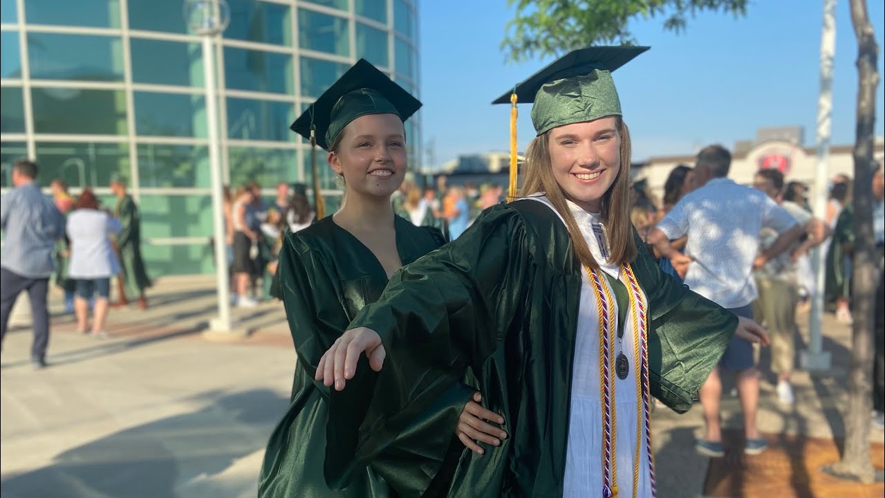 This Pose Will Go On: Emily & Robin Through The Years - YouTube