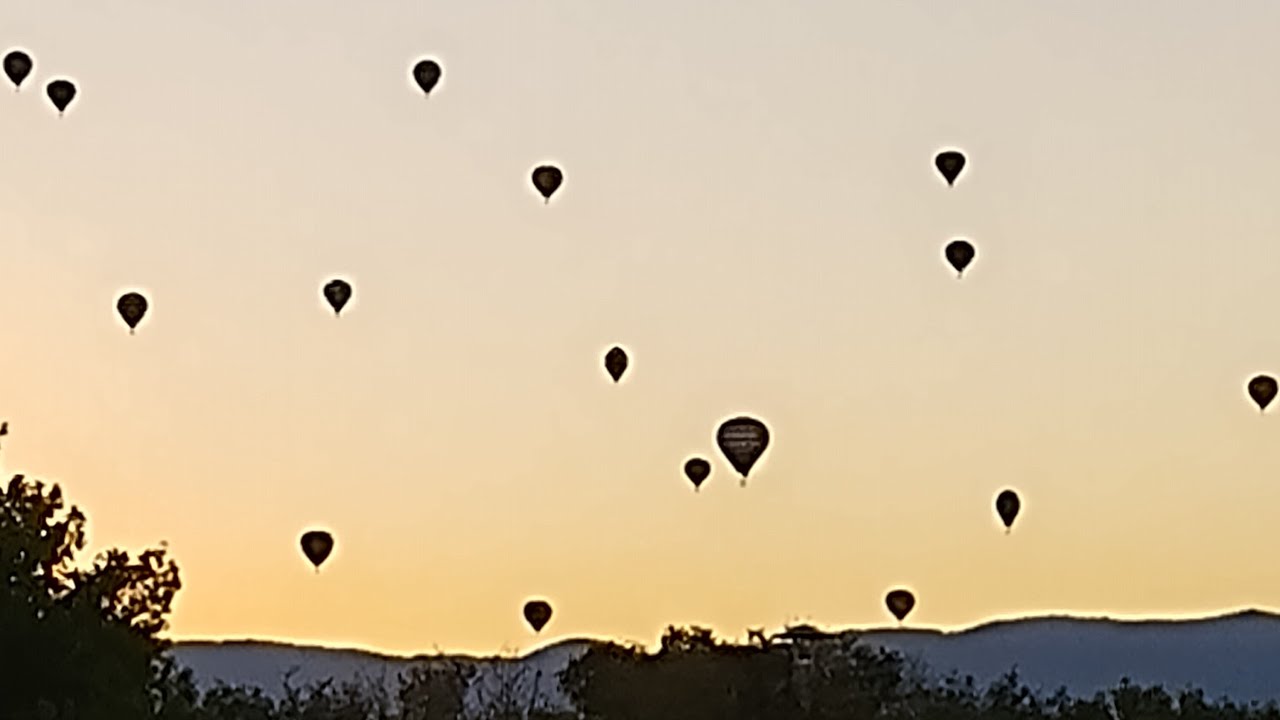 The Day After Balloon Fiesta Dozens Of Balloons Still In The Sky Today ...
