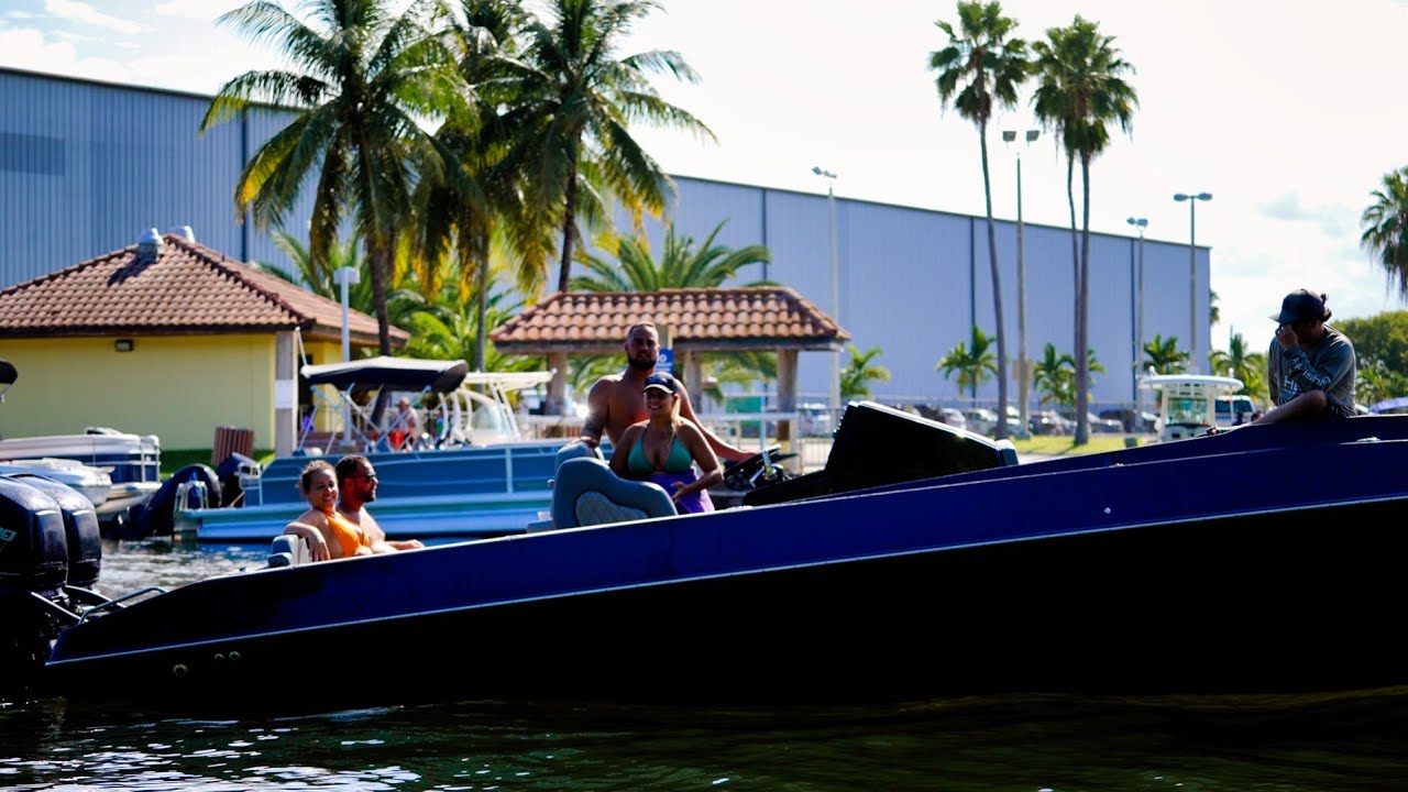 Fastest Boat At Black Point ? Secrets Revealed ! (Chit Show) - YouTube