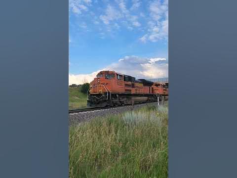 BNSF 9250 N. - YouTube