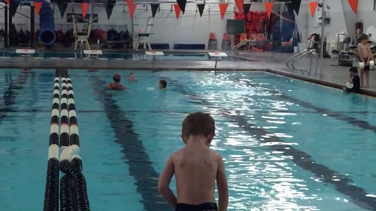 Alice swim lesson 12/4/17 - YouTube