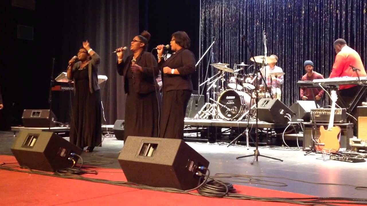 Minister Cedric King & The King Sisters at Selvys Family Ma - YouTube