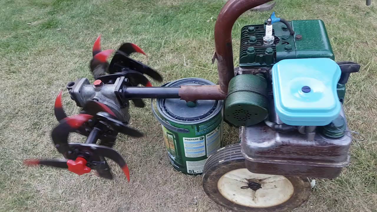 A 4 stroke engine, 'Norlett Beaver Powerspade' with 3hp Briggs ...
