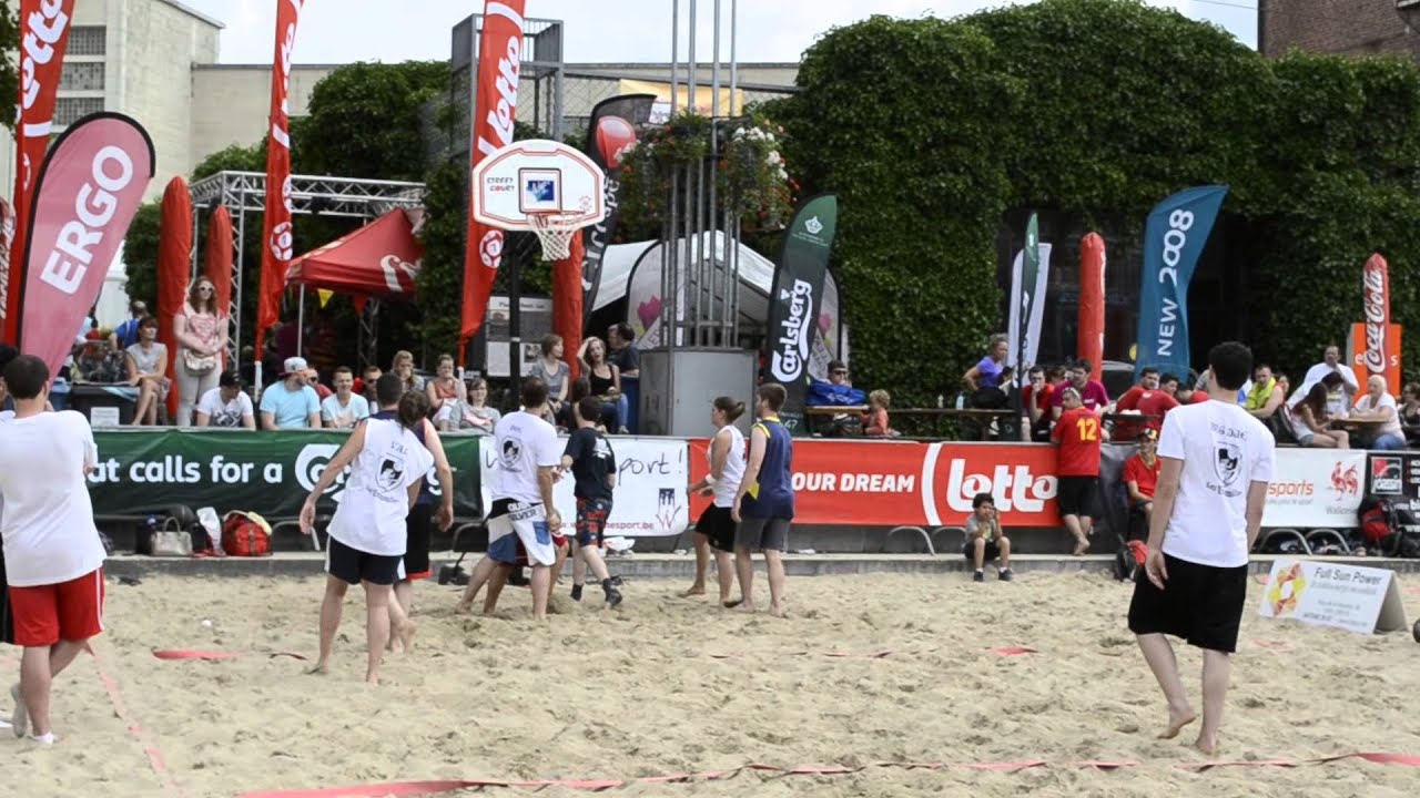 Beach Basket Waremme - YouTube