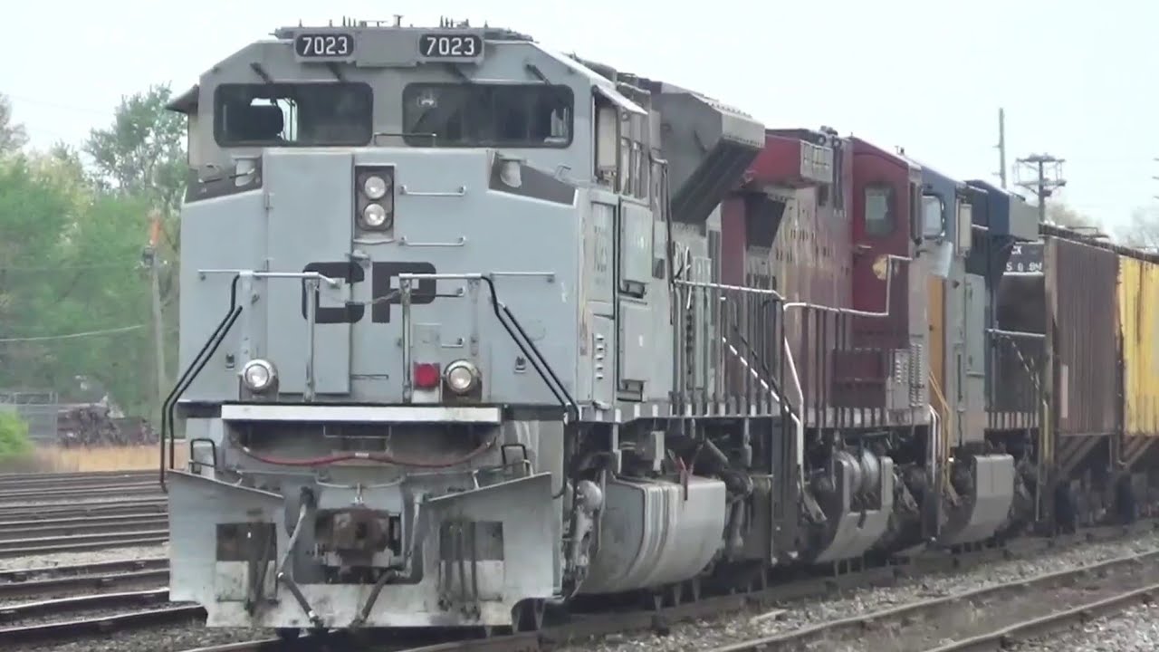 CP 7023 Air Force SD70ACu Parked on CSX K883 in Indianapolis, IN! 4-28 ...