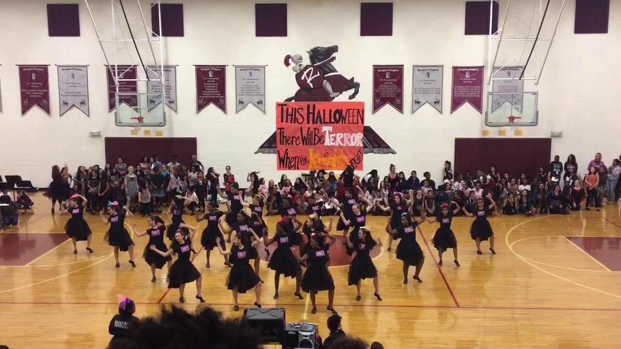 REAGAN DANCE HALLOWEEN PERFORMANCE 2017 - YouTube