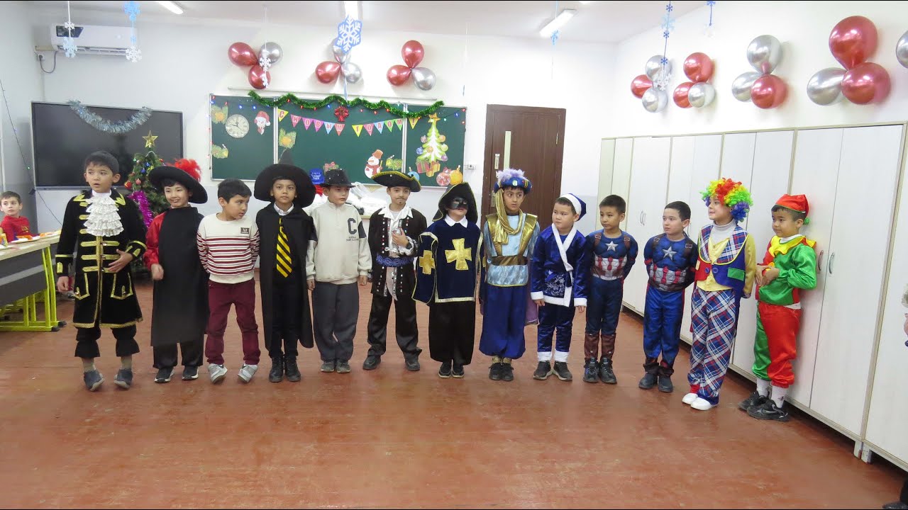 Yangi yil bayrami 217 maktabda 2 snif oquvchilari - YouTube