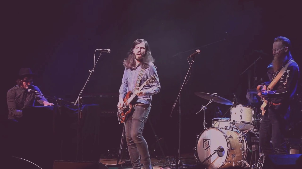 JAWBONE // LEAVE NO TRACES // LIVE AT THE STABLES - YouTube
