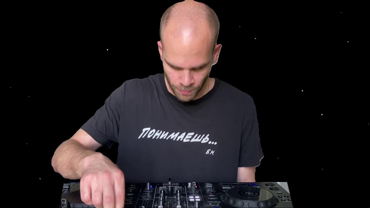 djing live on the internet for the first time - YouTube