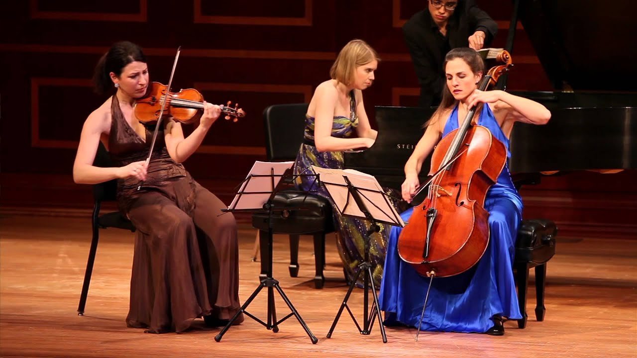 Cortona Trio plays Dvorak "Dumky" Trio, i. - YouTube