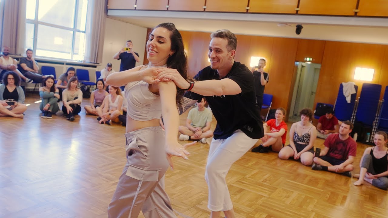 Bruno & Raiza | Zouk RMN e.V. | Alina Baraz - Lavender and Velvet - YouTube