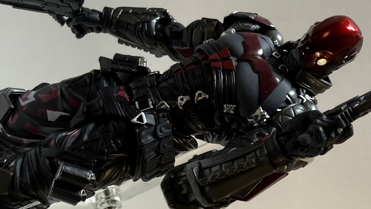 3 in 1 Figure The Ultimate Red Hood / Arkham Knight? | Kaiyodo Amazing ...
