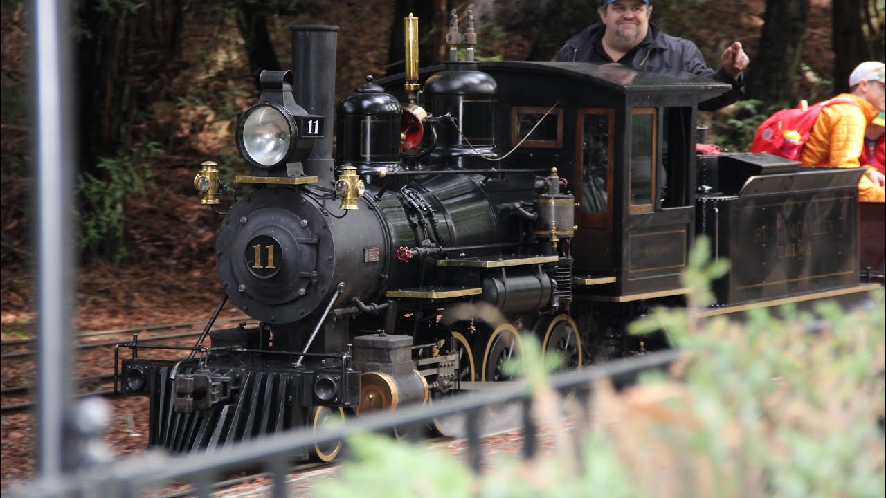 [4K] Redwood Valley Railway! Riding the Tilden park steam train! - YouTube