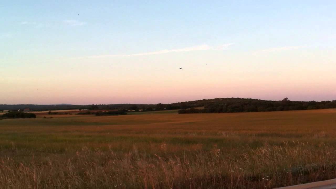 Freewing SU-34 flight in Pula - YouTube