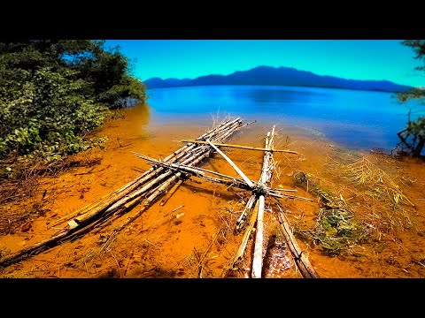 CONSTRUÍ uma JANGADA IMPROVISADA para ESCAPAR da ILHA - Parte 1