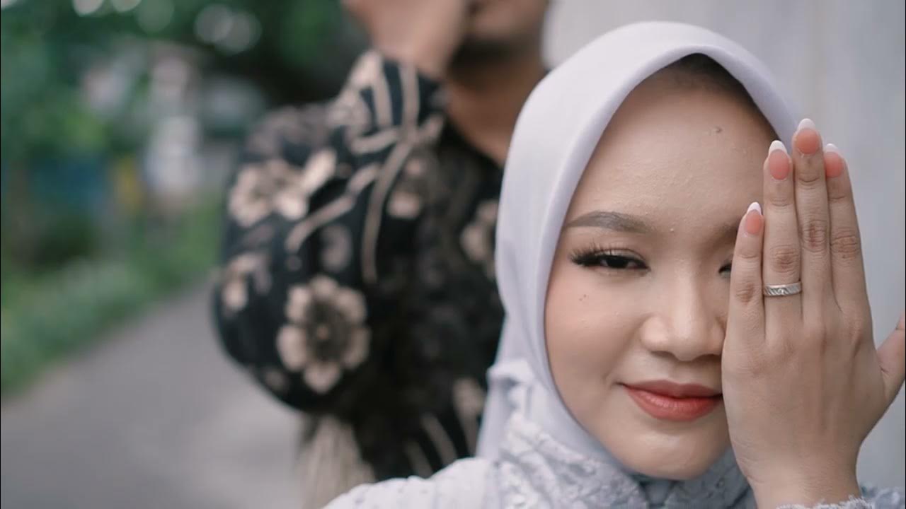 Almyra & Ilham - YouTube