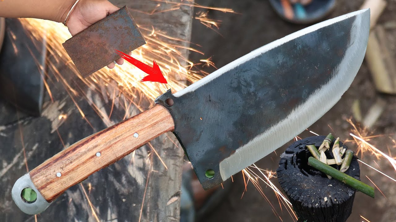 KNIFE MAKING - FORGING A SHARP CLEAVER FROM OLD LEAF SPRING. - YouTube