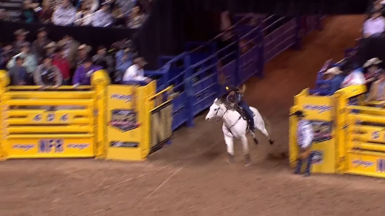 Emily Beisel | 2022 NFR Round 6 - YouTube