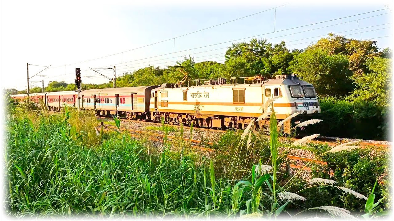 "Back-to-Back Thrills: Watching the Most Amazing High-Speed Trains of ...