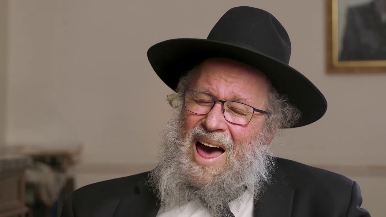 Novominsker Rebbe Video.mp4 - YouTube