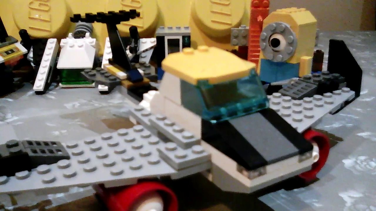 How to make a Lego plane - YouTube