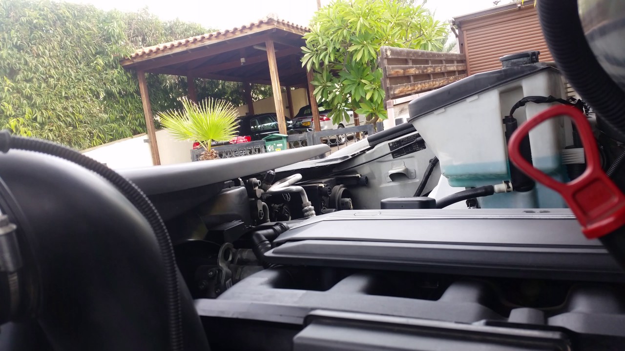 Failed Engine Mounts BMW E53 - YouTube