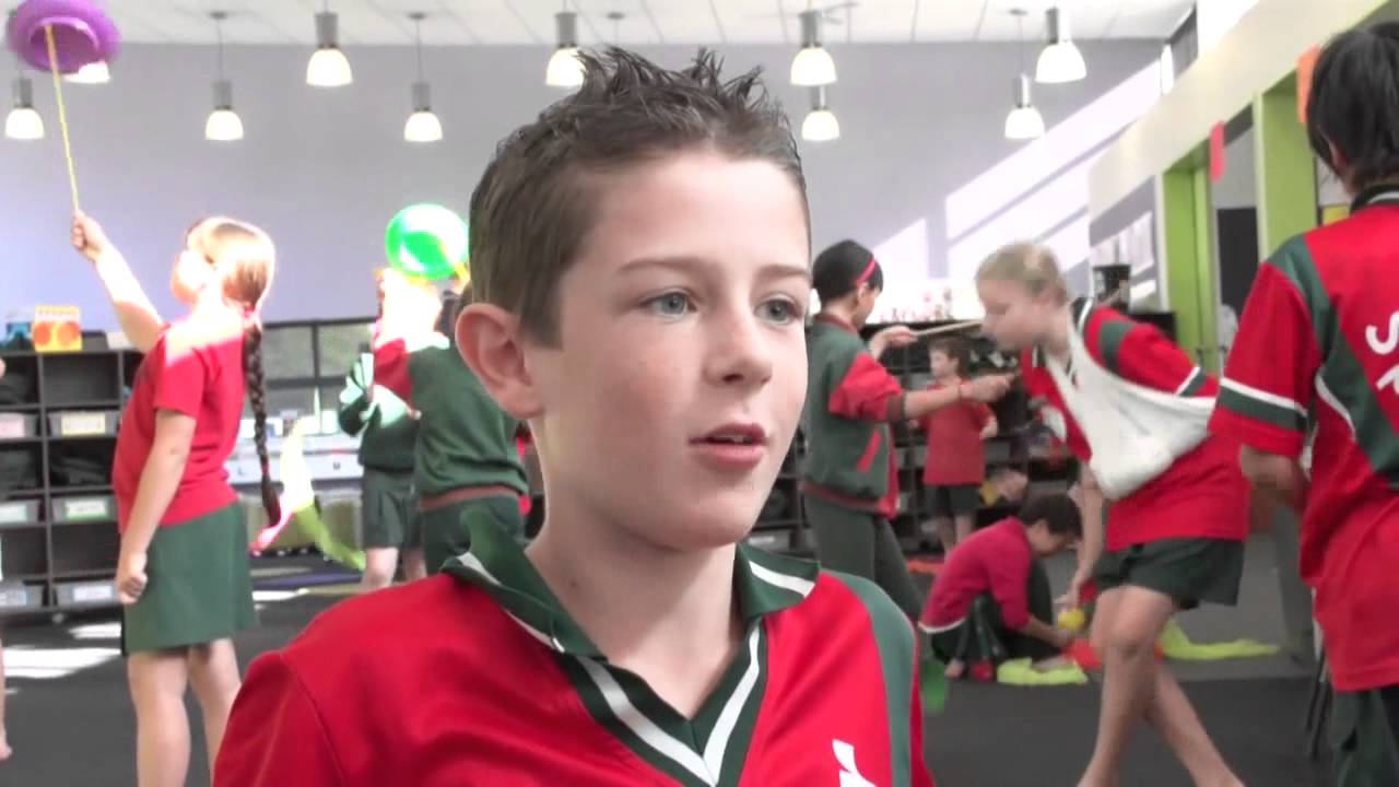 Little Devils Circus at Kerrimur Primary School - YouTube