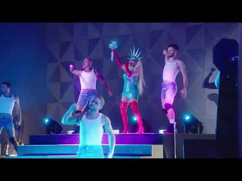 Christina Aguilera - Your Body (Live)